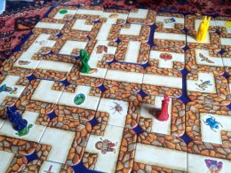Ravensburger Labyrinth Board Game Review, Rules & Instructions